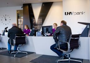 LHV покупает у банка Danske эстонские пенсионные фонды :: Балтийский ...